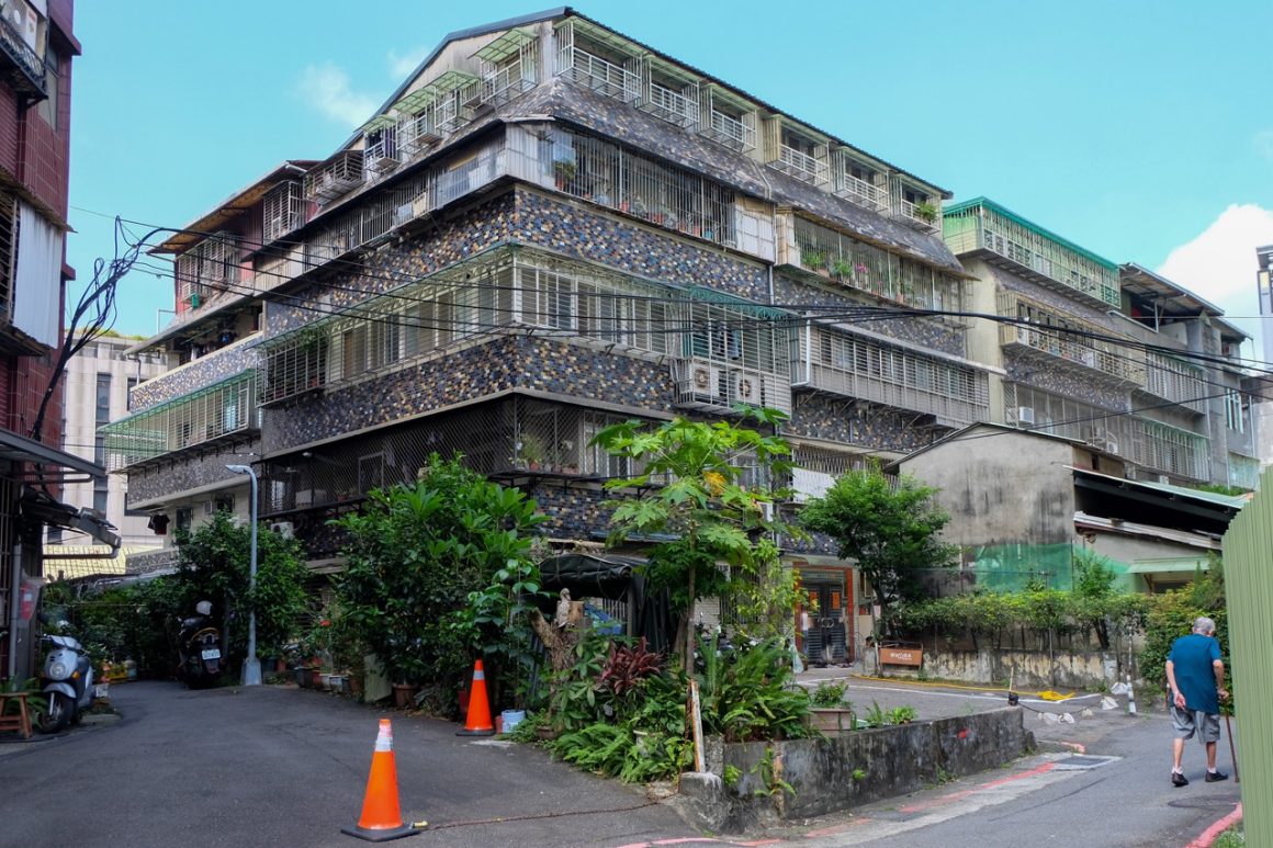 Why do Taiwanese barricade themselves? – Taiwan Scene